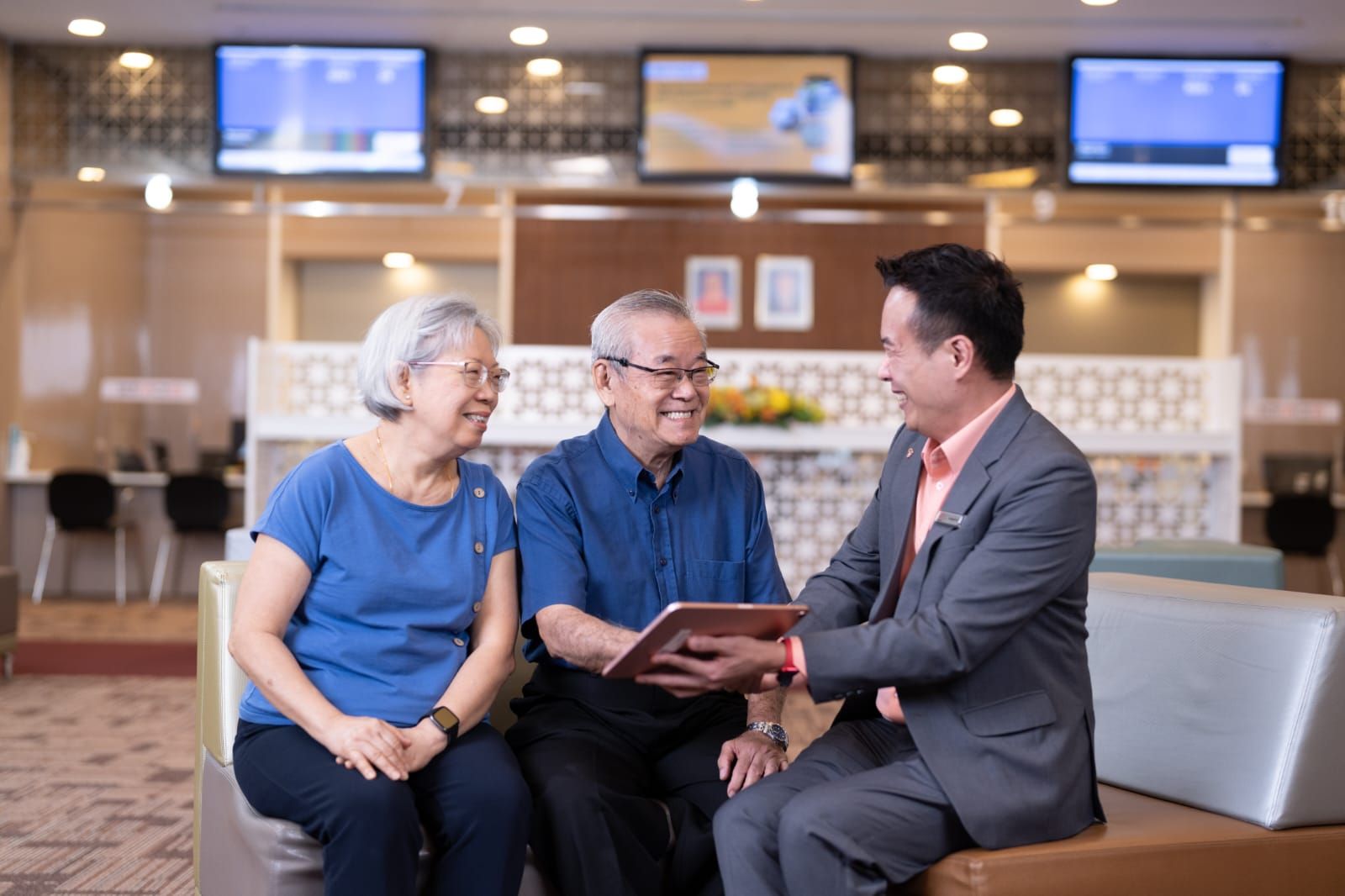 Truly no-wrong door: ServiceSG brings WOG services to less digitally ...